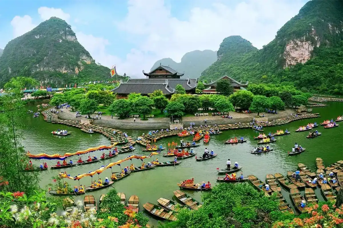 Trang An Scenic Landscape Complex UNESCO World Heritage In Ninh Binh